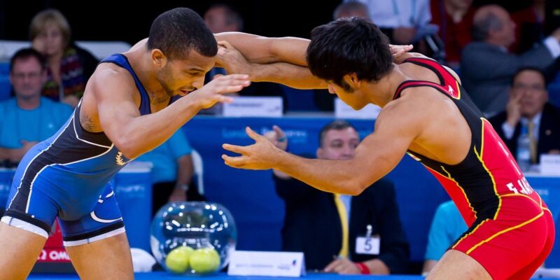 The Link between Football and Wrestling | Hudl Blog